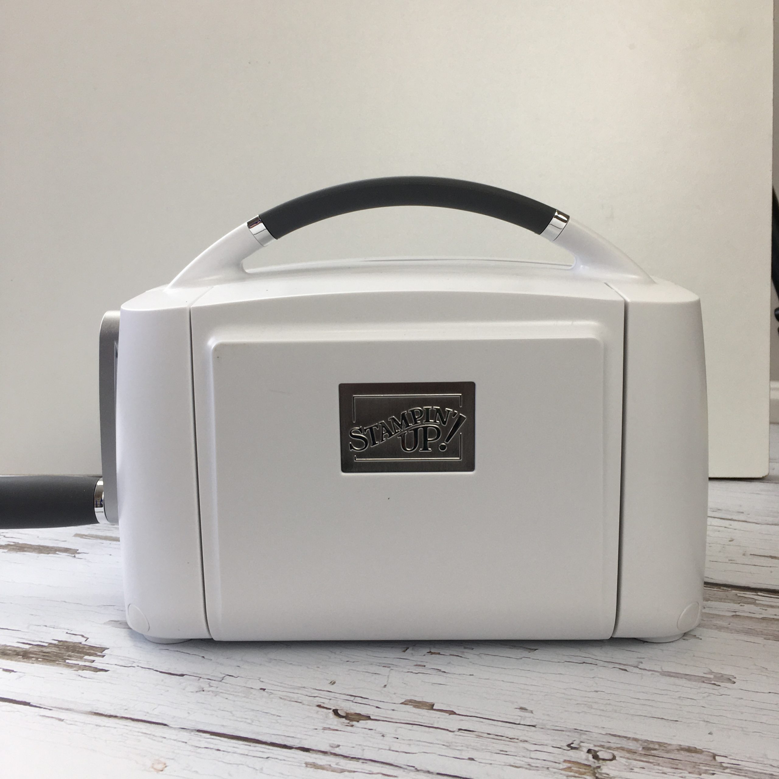 Introducing the NEW Stampin' Cut and Emboss machine | Inspiring Inkin ...